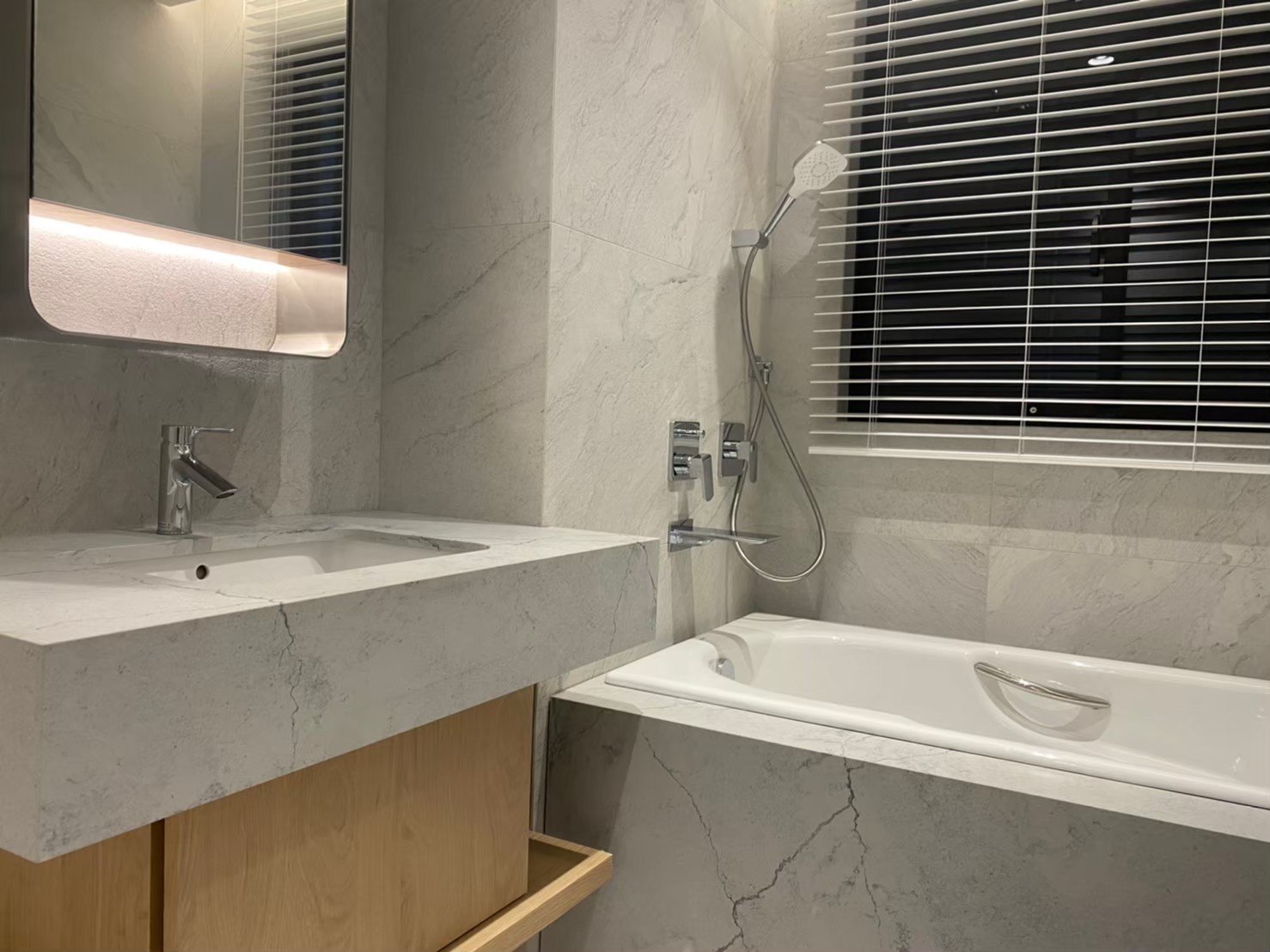 MQ-L718 Dry Concrete